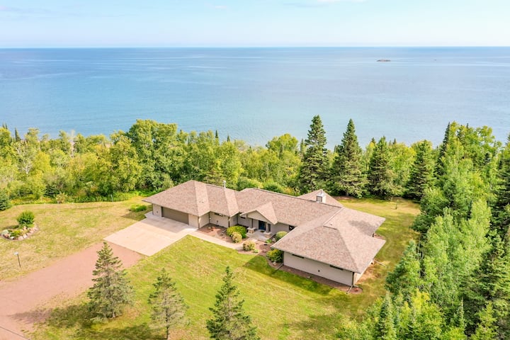 Pikku Peruna Is A Beautiful Home Near Grand - Grand Marais, MN