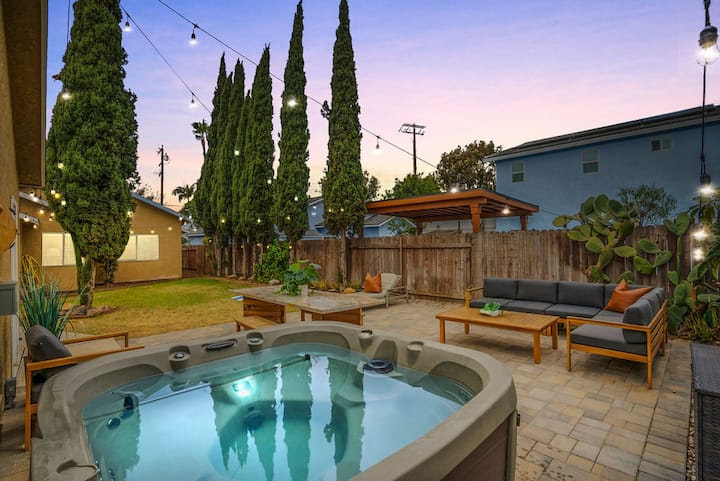 Surfer's Dreams:5min Drive To Beach With Pooltable - Long Beach, CA