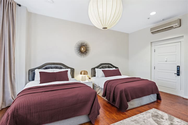 Double Bed Cozy Studio In Historic Mt. Vernon - Baltimore, MD