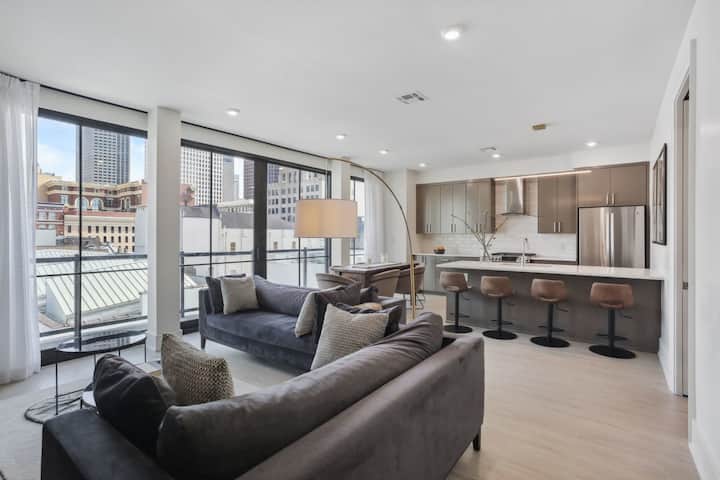 Beautiful Cbd Condos With Balcony At The Moderne - 뉴올리언스