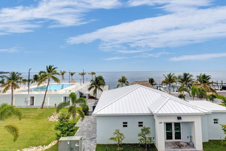 Oceans Retreat 1b/2ba Steps To Pool, Atlantic Oc - Marathon, FL