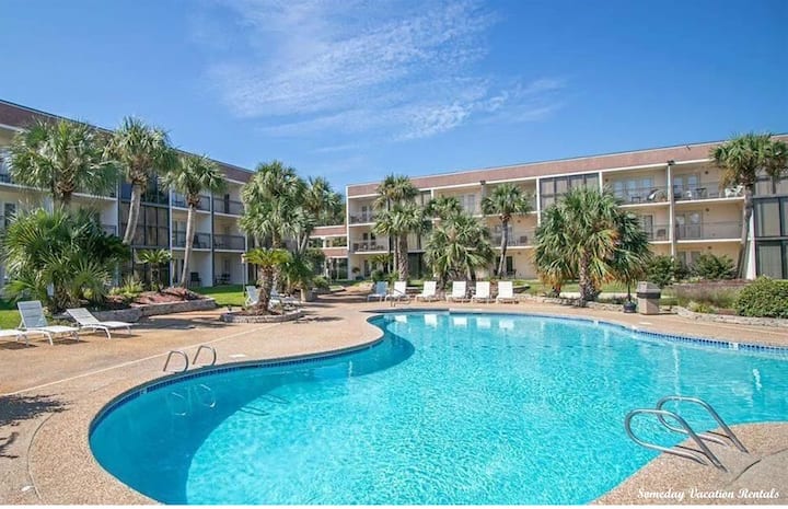 Holiday Getaway Is Calling-good Vibes Condo! - Biloxi, MS
