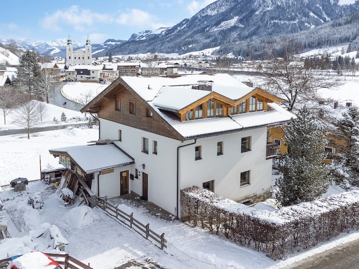 Beau Logement Pour Groupes, 240m Du Téléski - Kirchberg