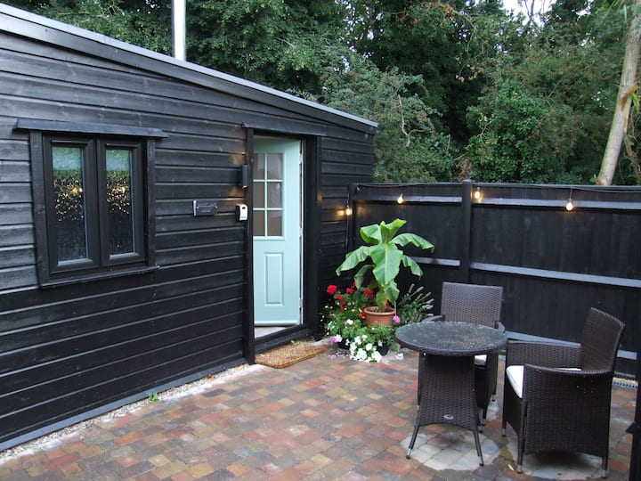 Charming Woodland Lodge 2 Person 1 Bedroom - Winterton-on-Sea