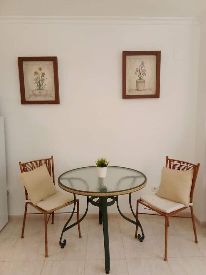 Coqueto Estudio En Calle Vela 14c - Benalmádena