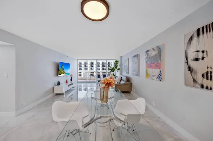 Coastal Haven On Biscayne Bay - Miami, FL
