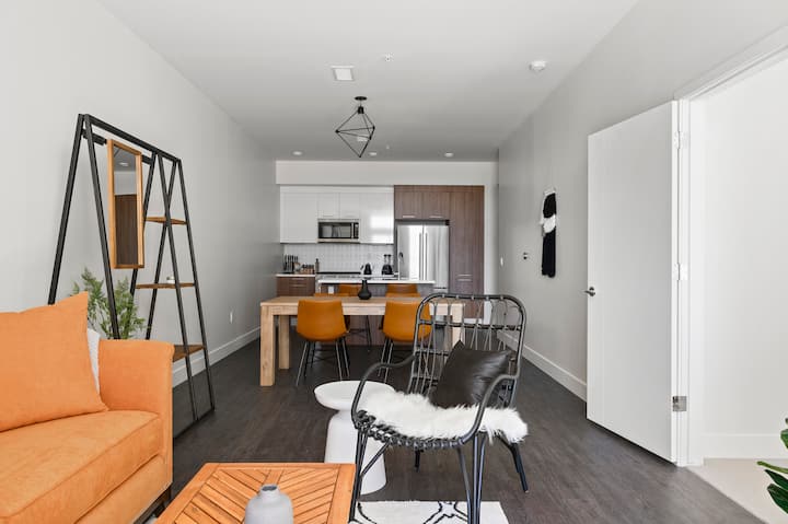 Art 1br Loft W/ Garage | Lohi Denver | Dogs Ok - Denver, CO
