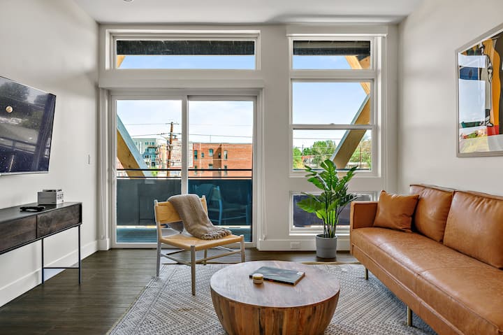 Walk To Stadium | 2br Lohi Loft | Denver | Balcony - Congress Park - Denver