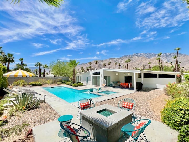 Jazzy Mid-century Designer Luxury With Speakeasy - Palm Springs, CA