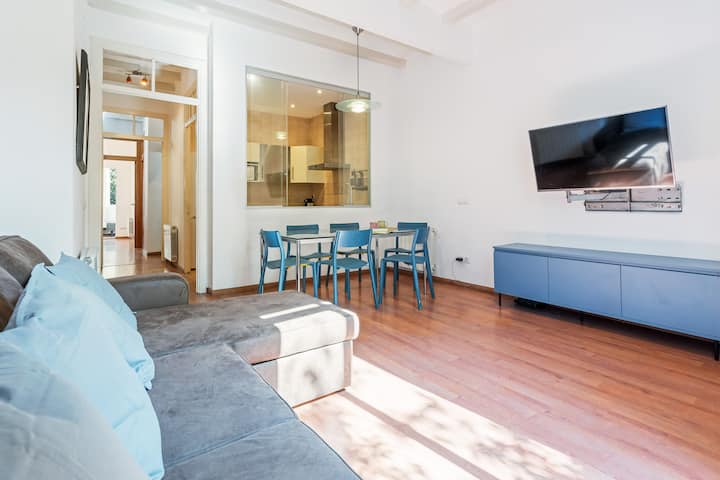 Bright 2br In Clot | Desk + Fiber Wi-fi - Barcelona