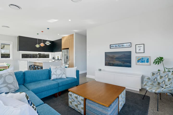Stylish Serenity - Martinborough Holiday Home - Martinborough