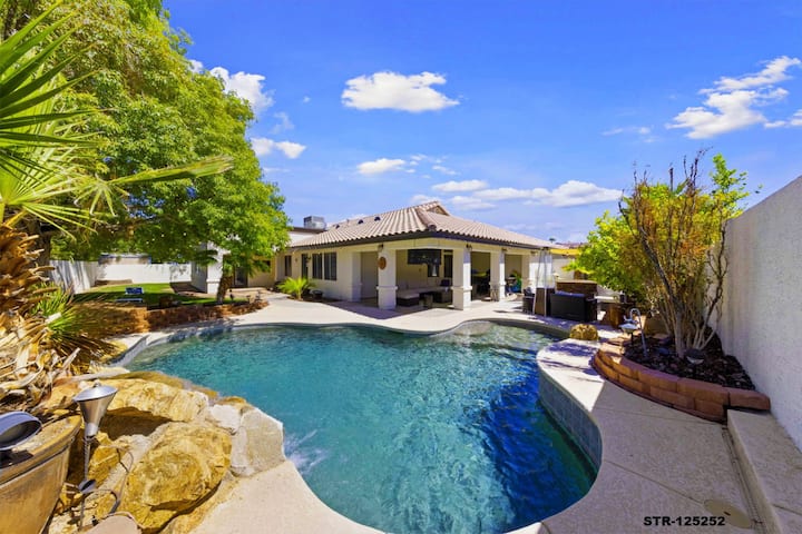 Ultimate Vacation Luxurious Oasis Pool/spa Games - Boulder City, NV
