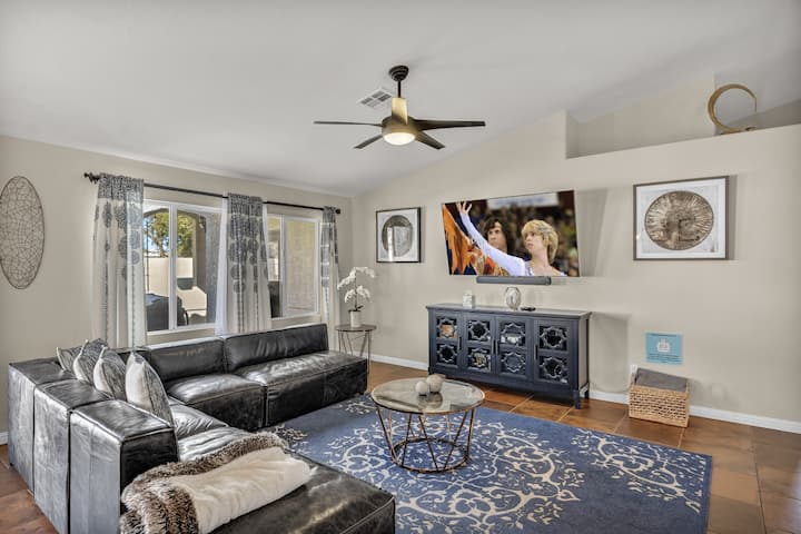 5br Pool Home W/ Hot Tub & Game Room Near Strip - Boulder City, NV