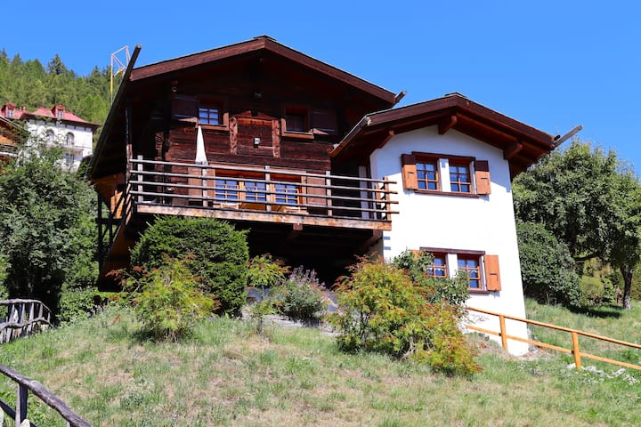 Lô Cougsen - Petit Mazot Mignon - Zinal