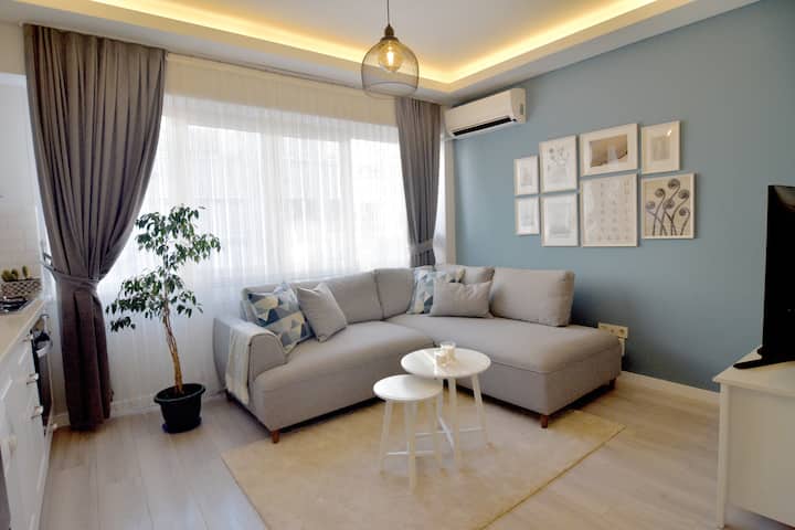 Charming Getaway In The Heart Of Beyoğlu - Estambul