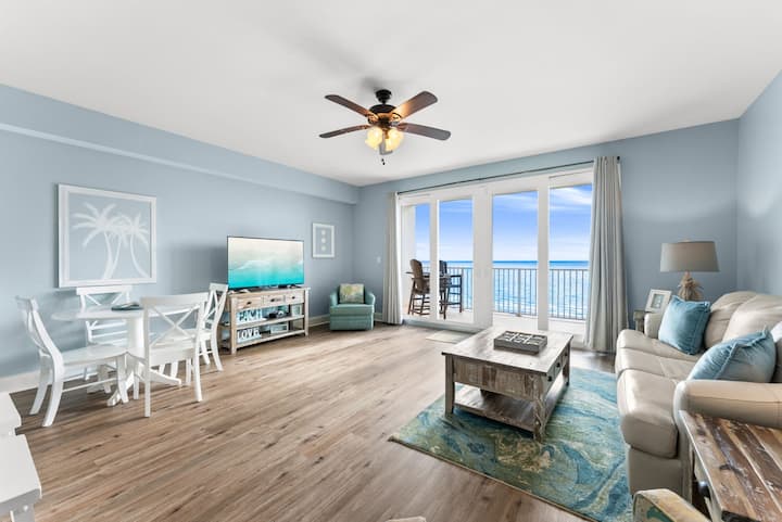 Remodeled Resort Condo W/ Ocean & Beach Views - Panama City Beach, FL