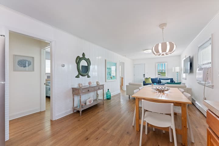 Waterfront 3br | Blocks From Beach - Manasquan, NJ
