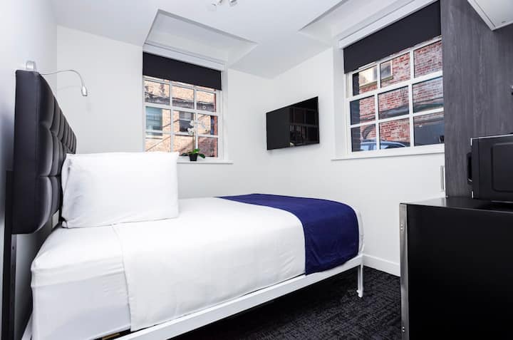 Prime Fenway Location: Modern & Cozy Escape - Grou - Boston, MA