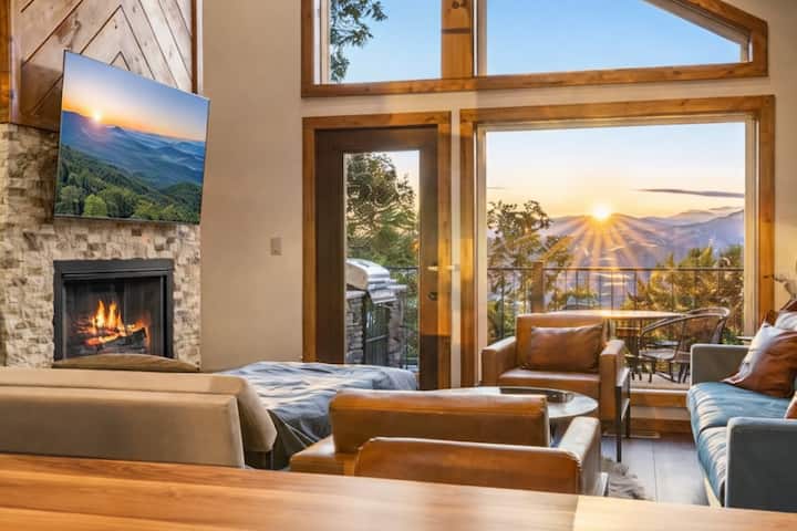 Luxury Smoky Mtn Cabin•views•firepit•near Parkway - Gatlinburg, TN