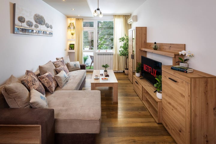 Spacious With Lovely Terrace - Sofia