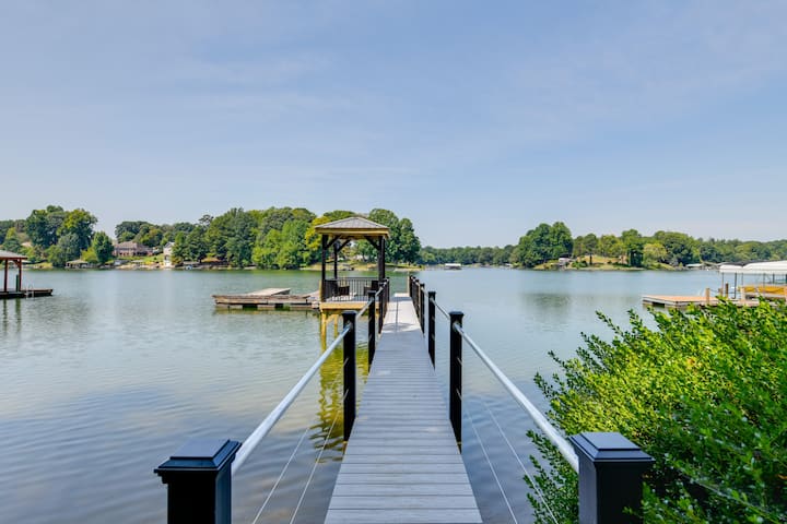 Spacious Lake Norman Retreat W/ Boat Ramp! - Lake Norman, NC