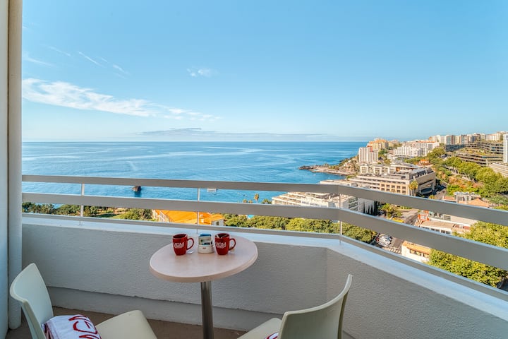 Madeira Island Scenic Views! Pool, Sea View! - Funchal