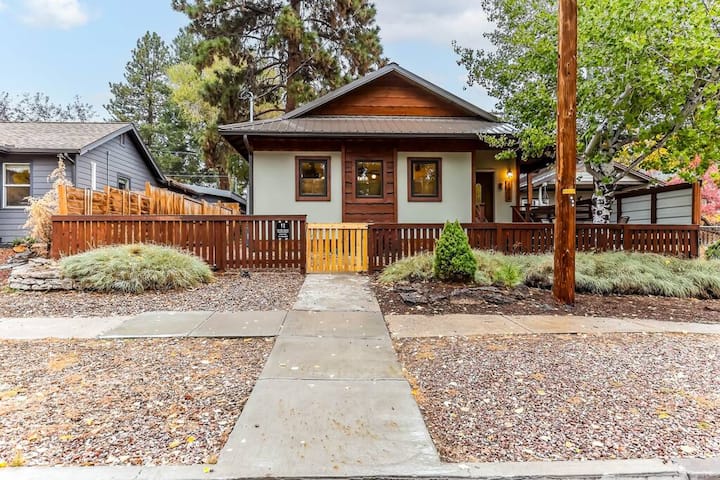 Cozy Pet-friendly Cottage Near Downtown Bend - Bend, OR