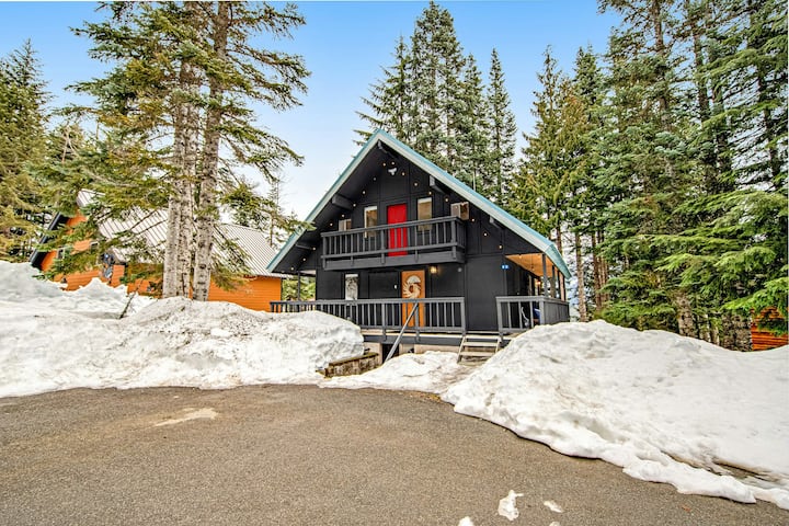 4br | Sauna | Woodstove | Balcony | Firepit | W/d - Snoqualmie Pass, WA