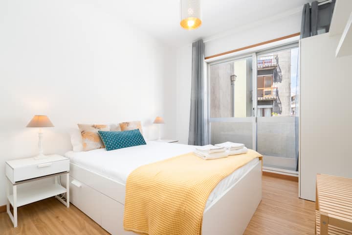 Renovated 3br Apt Near City Hotspots – Great Value - Porto