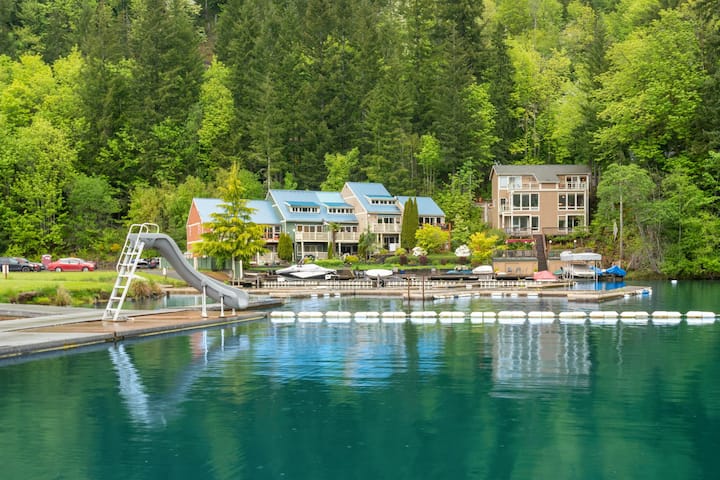1br Lakefront Townhouse With Dock, 2 Kayaks, Grill - Lake Crescent, WA