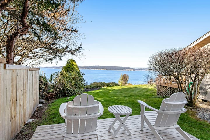 1br Oceanfront Whidbey Island | Deck - Greenbank, WA