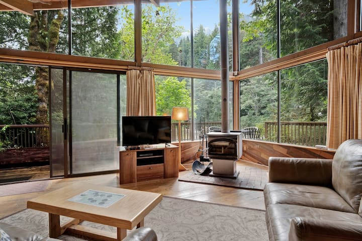 1br Riverfront Dog Friendly | Mountain Views - Skykomish, WA