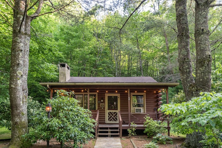 Blue Ridge Cabin | Riverfront • Hot Tub - Blowing Rock, NC