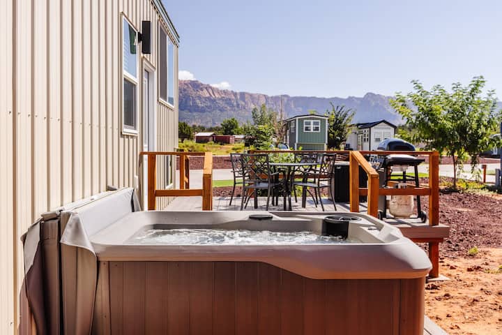 Jasper Tiny Home With Private Hot Tub - Zion National Park