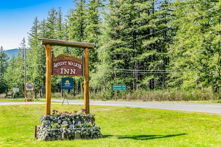 15br Group Destination Near Olympic National Park - Washington