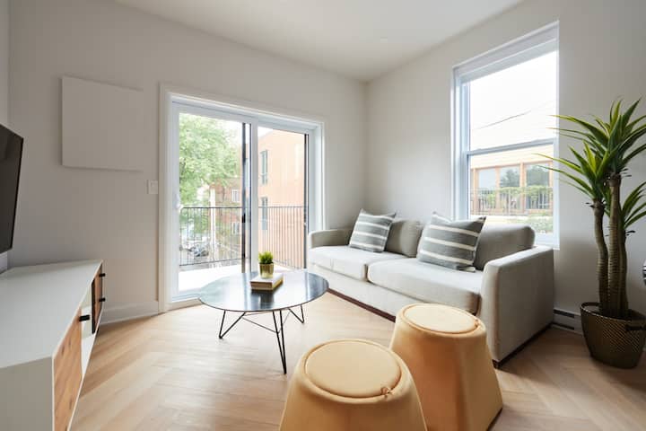 New And Cozy 3 Bedroom In Le Plateau By Denstays - Montreal