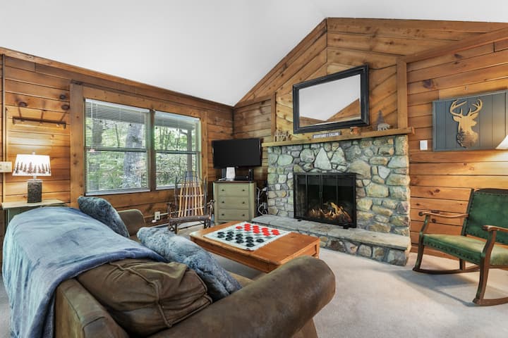 Cozy Riverside Cabin In Blue Ridge Mountains - Blowing Rock, NC