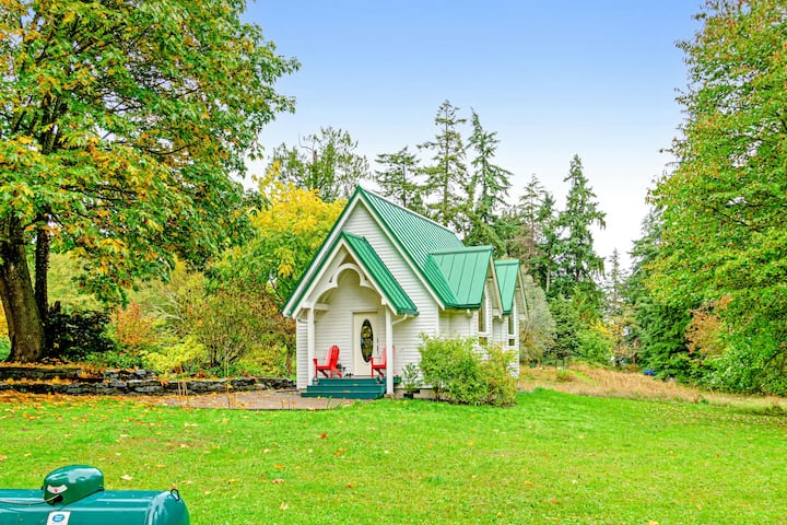 1br Fairytale Cottage | Patio | Walk To Kvi Beach - Vashon