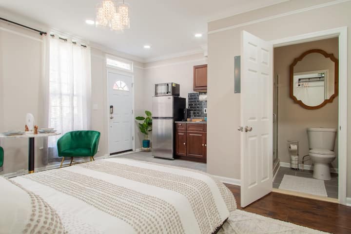 Little Home In Little Italy - Inner Harbor Studio - Baltimore, MD