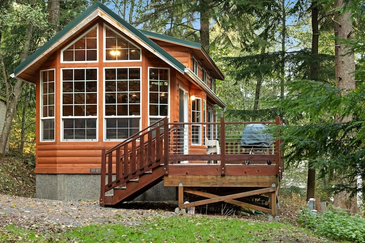 New Listing 1br Soundview Dog Friendly | Deck - Orcas Island, WA