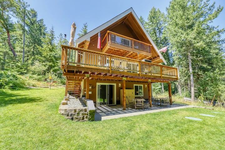 Incredible 4br | Dock | Fireplace | Deck - Anderson Island, WA
