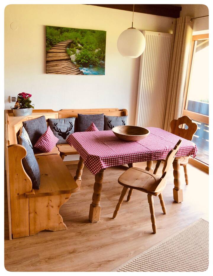 Apartment Mit Großem Balkon Und Bergblick - Reit