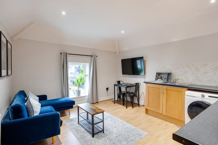 Stylish Apartment For 2 Nrcentre - Cardiff