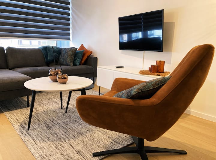 Desiré 2: Appartement Rénové Avec Parking Gratuit - Ostend