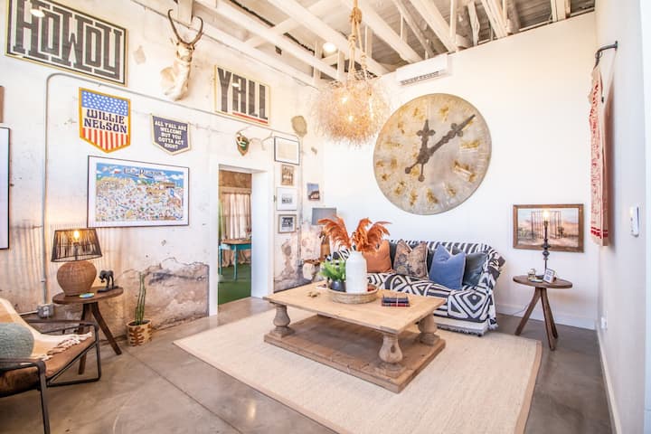 Country Chic Loft Downtown Near Texas Tech & Bhh - Lubbock, TX
