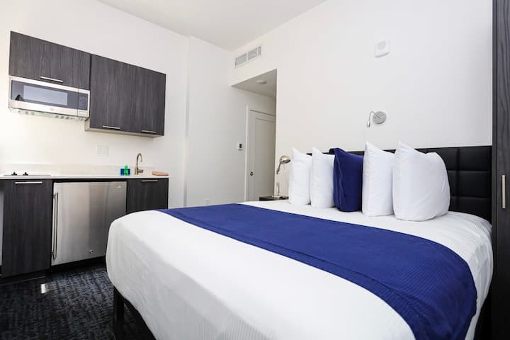 Fenway, Berklee College & Shopping Nearby, #303 - Roslindale - Boston