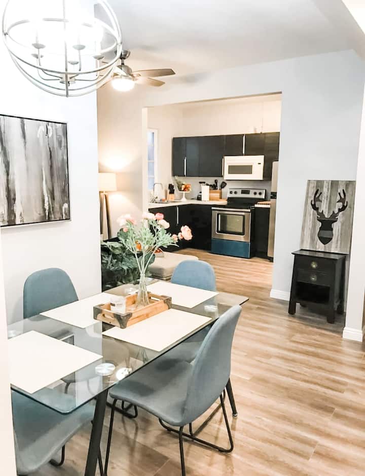 Gaslamp - 2bdrm - Parking - Walk 2 Conv Ctr #1 - San Diego, CA