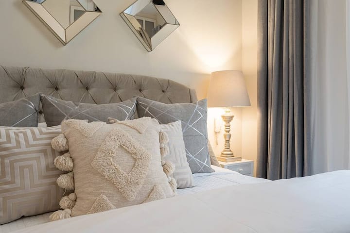 Elegant 3br Home W/ Rooftop Terrace & Grill - San Miguel de Allende