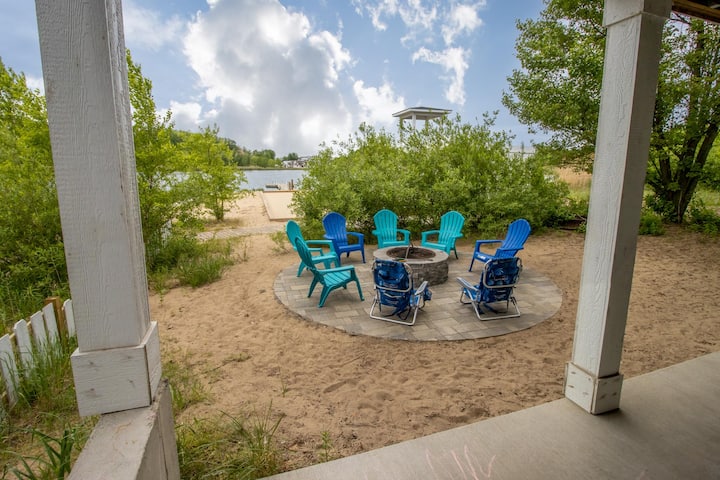 Nestled On Lake Kai, Perfect For Family Vacations - Beverly Shores, IN