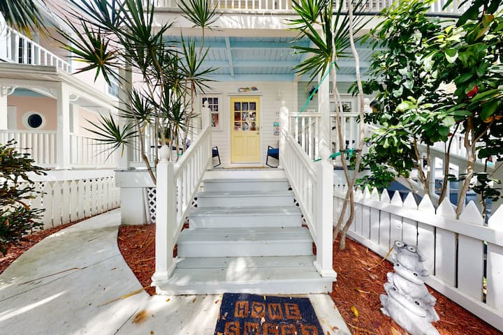 Colorful 2br Home With Pool/hot Tub Access, Golf - Key West, FL